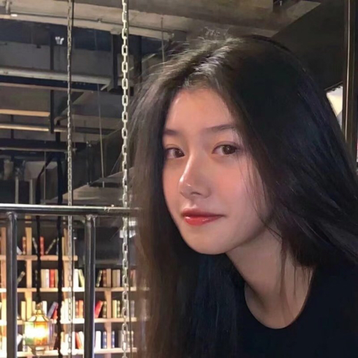 是彩彩呐噜 