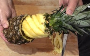 4种方法教你巧妙的切菠萝