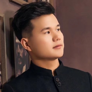 陈半仙哦 