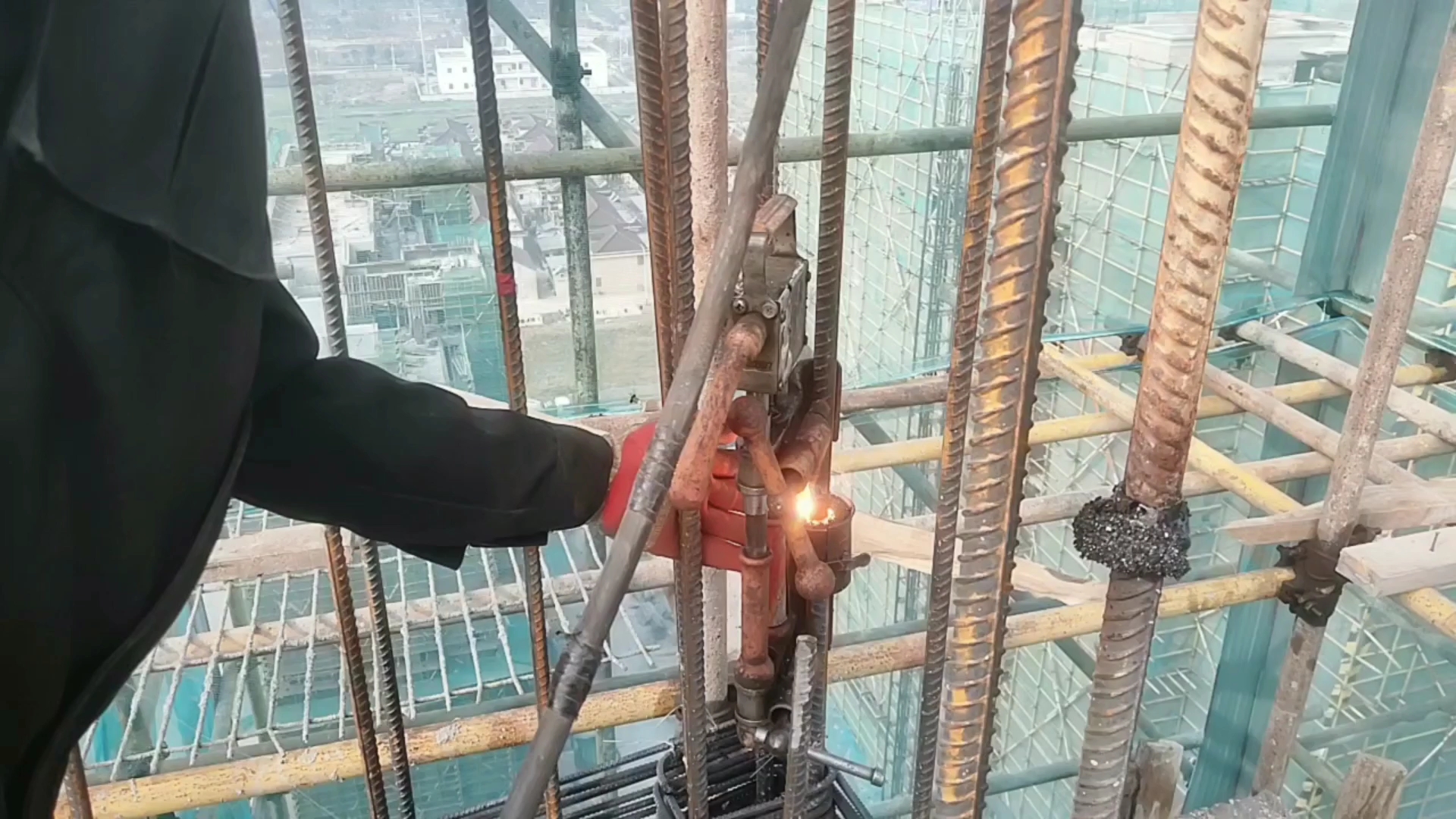 螺纹钢φ25,可以电渣压力焊吗?