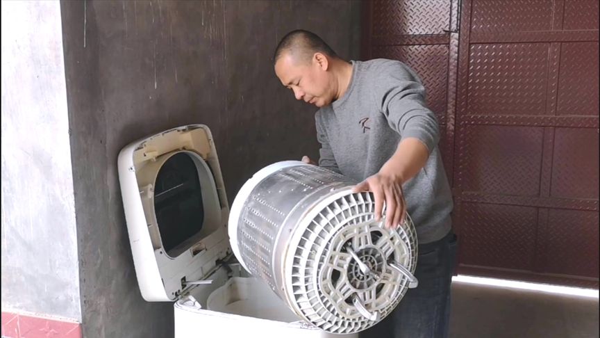 胜哥现场拆洗海尔双动力洗衣机,行业内的老大难,胜哥轻松搞定