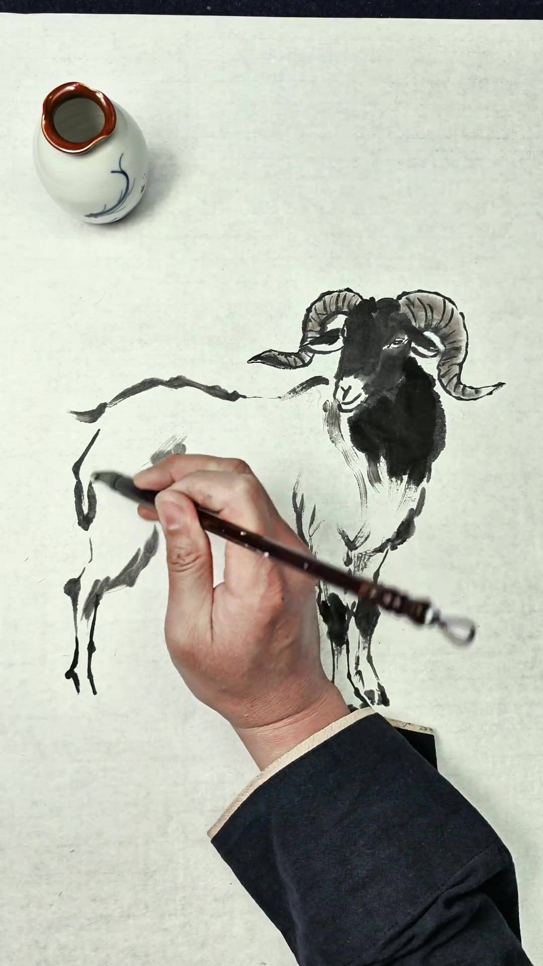 和我一起完成这幅水墨画吧!