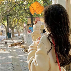 爱吃塔斯汀的小猪 