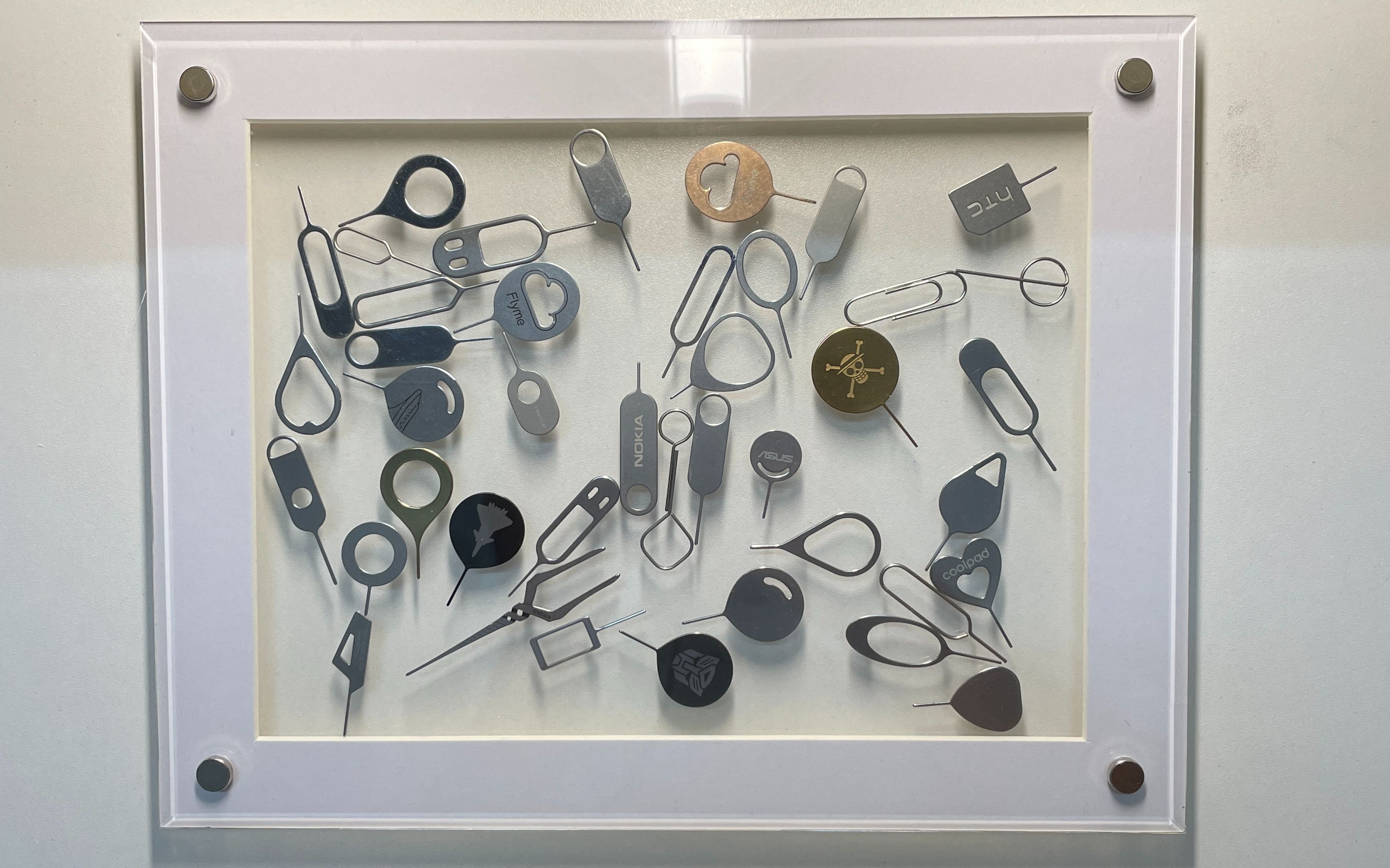 值得折腾|各个品牌手机卡针收集 最没有技术含量的设计对比