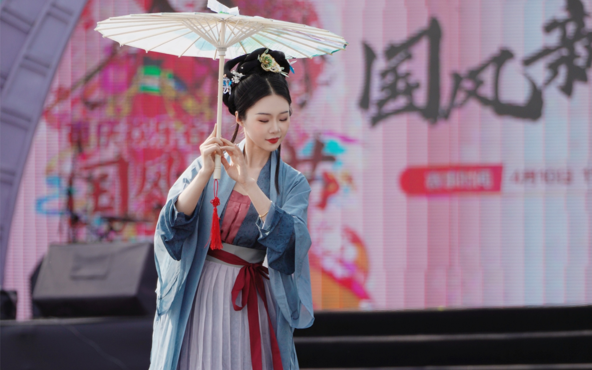 宋制|伞舞|汉服走秀舞蹈动作