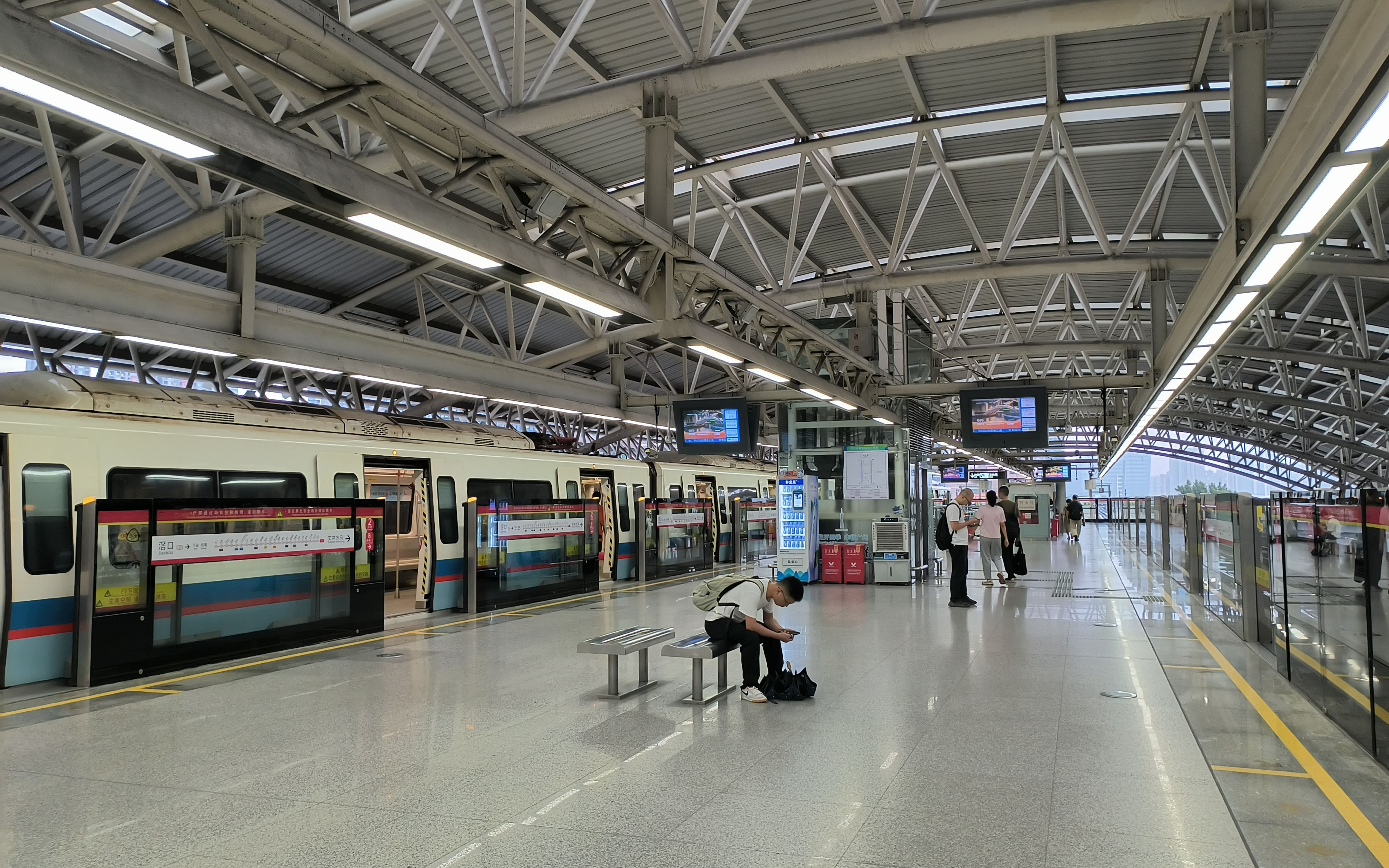 【4K60FPS】广州地铁5号线滘口站L2、L4、L7列车到达·发车合集