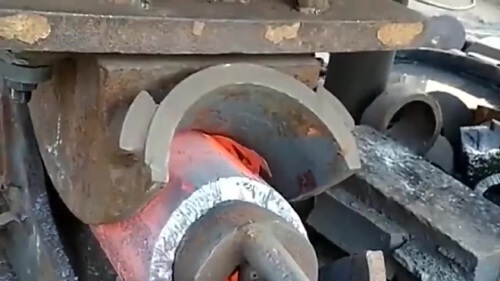 烧到1800度,瞬间弯管热成型,这技术真是太牛了