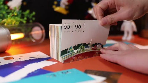 新年日历:把文化艺术搬上桌!