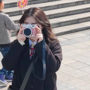 小姚小姚肚子饱饱 