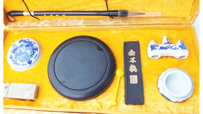 一块砚台两个亿?古代最平凡的文房四宝,为何如今成了天价收藏品