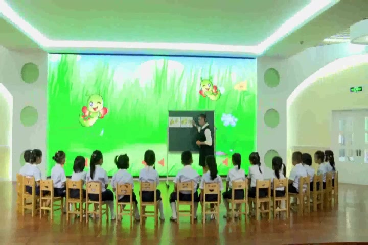 第11届幼儿园音乐观摩会 大班歌唱《虫虫飞》