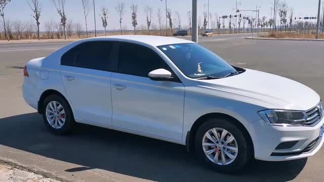 大众宝来秒变床车,让长途旅行更舒适,这样来操作!