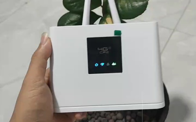 大学生亲身体验随身WiFi上网效果,这网速也太给力了,电视电脑手机都...