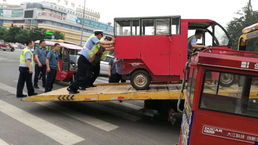 农村严查三轮车、电动车三轮车考驾照问题,你们怎么看?
