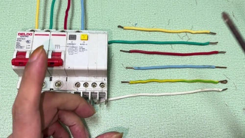 电线颜色:黄、绿、红、蓝、白,分别代表的是什么线?涨知识