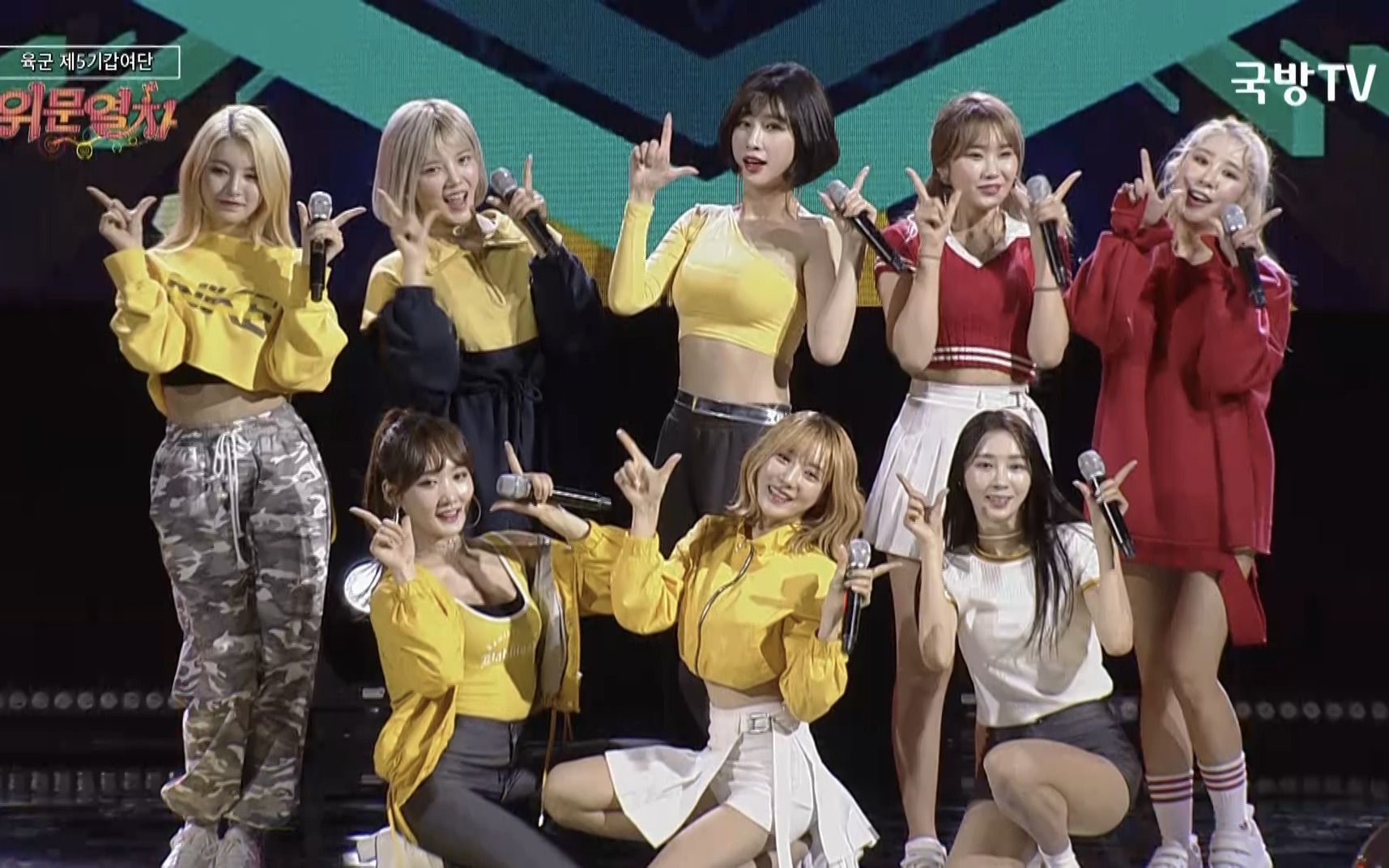 【HD60帧】兵哥哥对女团的狂热! 190104慰问列车合集 BraveGirls/We...