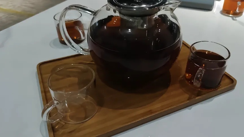 为什么很多店喜欢卖红茶不喜欢卖绿茶看这一壶茶你就明白了