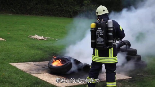 不可思议的脉冲灭火器,2分钟内快速灭火,过程如同开炮!