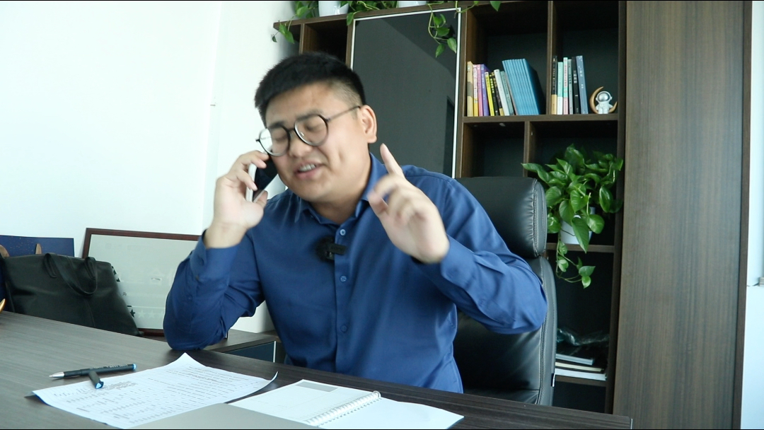 一个优秀的房产销售打电话是如何让客户崩溃的