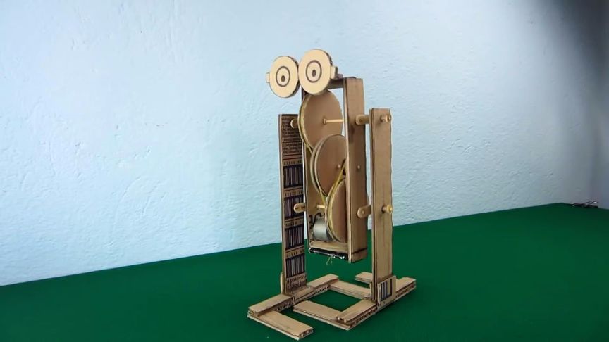 创意手工纸板步行机器人,这个太好玩了收藏自己做一个