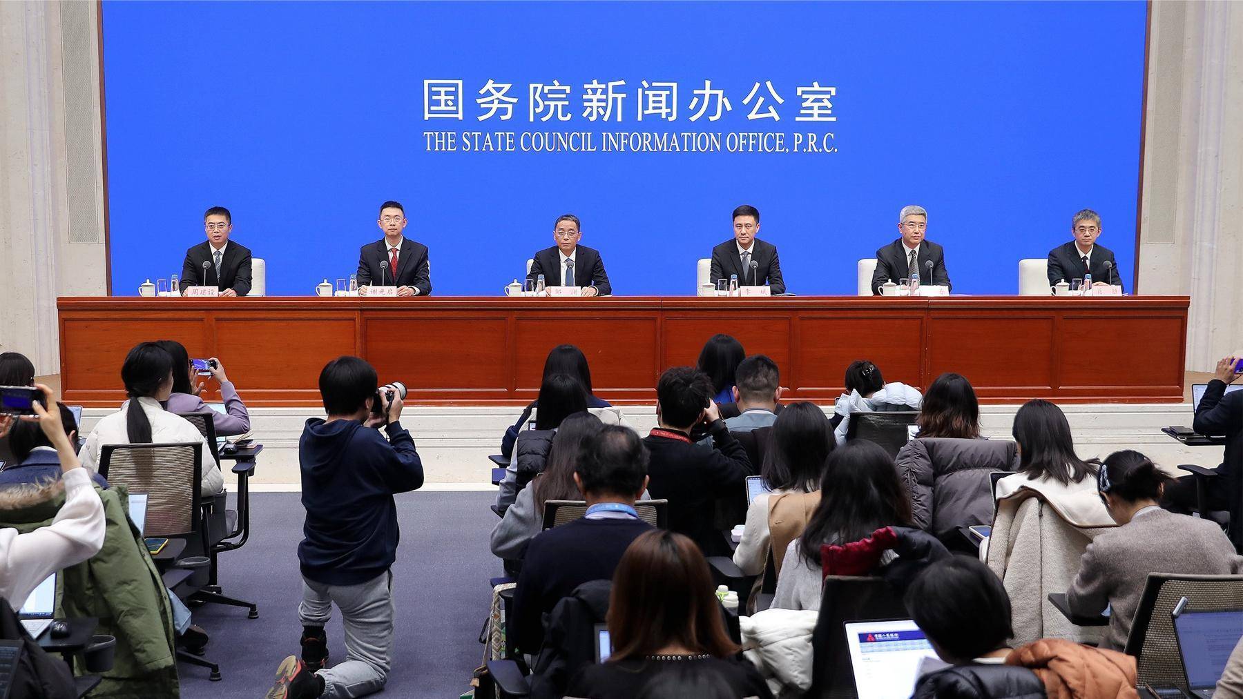 央行:今年看降准降息还有一定空间