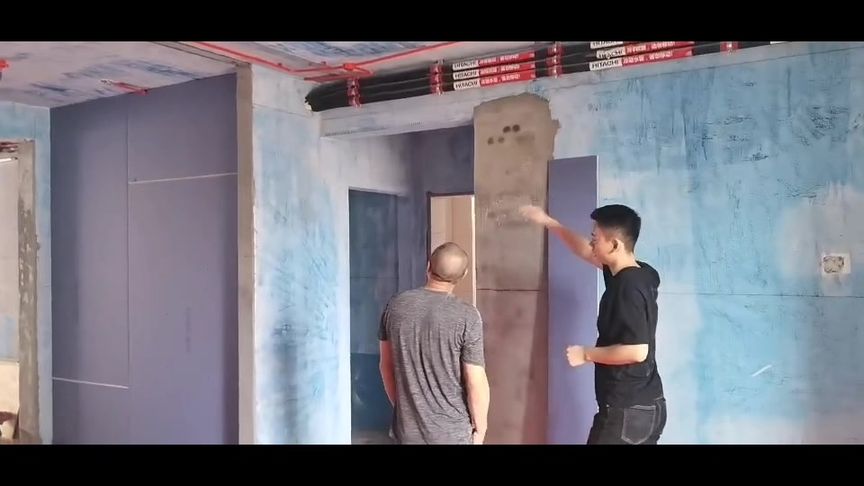 设计师现场交底,装修细节多,做好每一个项目之间的对接.