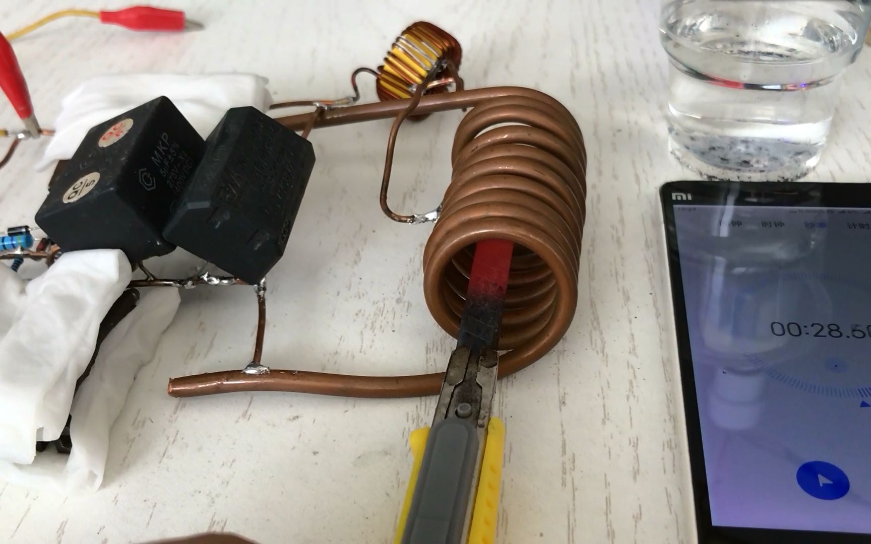 ZVS双管自激振荡电路工作原理讲解及实物制作