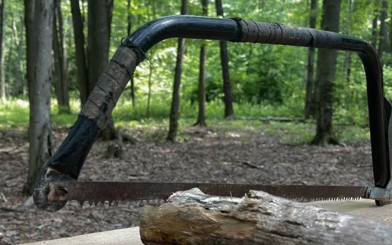 【野外生存技能】在户外,手锯的正确使用技巧