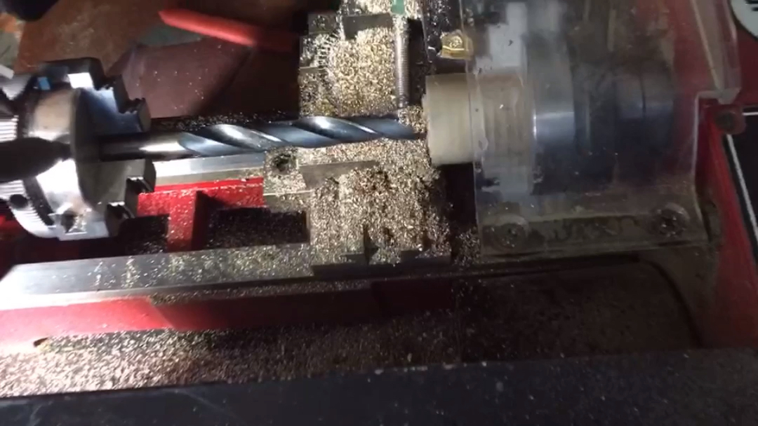 双作用蒸汽机模型制作第三步,继续打气缸孔