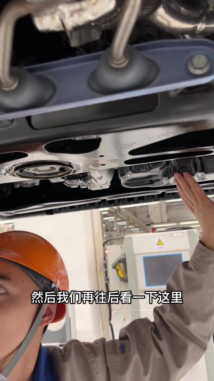 你们都知道汽车有底盘,那么你们知道汽车底盘都包含了什么吗