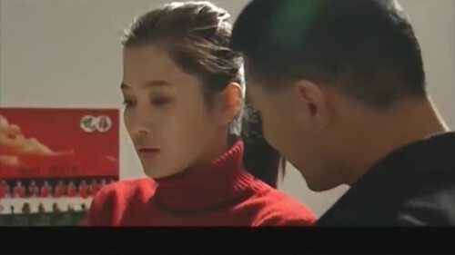 绝不放过你:黑老大表白警花,警花不同意,下秒直接掏枪