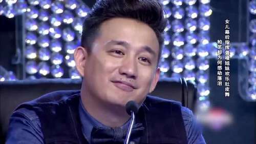 无声姐妹花肚皮舞惊艳全场,黄磊起立鼓掌直呼太美了!