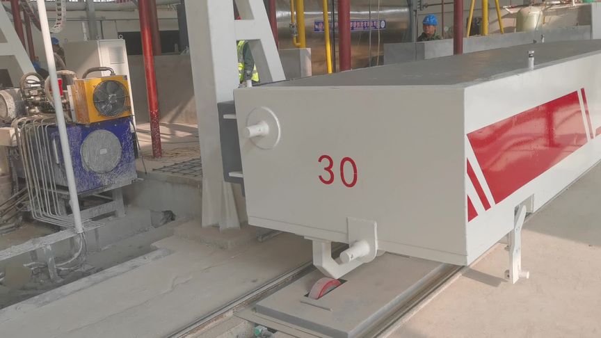 加气混凝土砌块是一种轻质多孔、保温隔热、防火性能良好、可钉