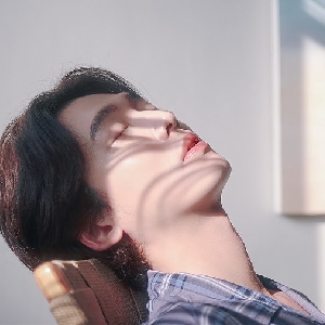 啵啵哔哩sue 