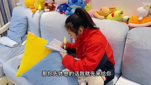 小祎诺英语听力写阿拉伯数字太薄弱了,妈妈突击考验,直呼太难了