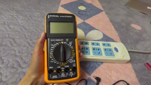 手把手教你安全测量220V电压!万用表操作全攻略