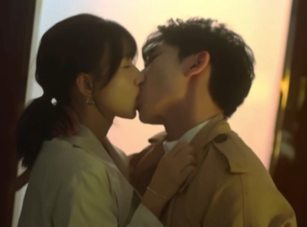 病娇狼狗强制爱超欲!舌吻、浴室吻、囚禁吻,斯文败类霸总沦陷爱,单手...