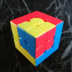 魔方英姐 