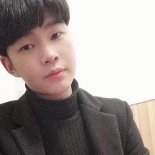 简单小幸福吖 
