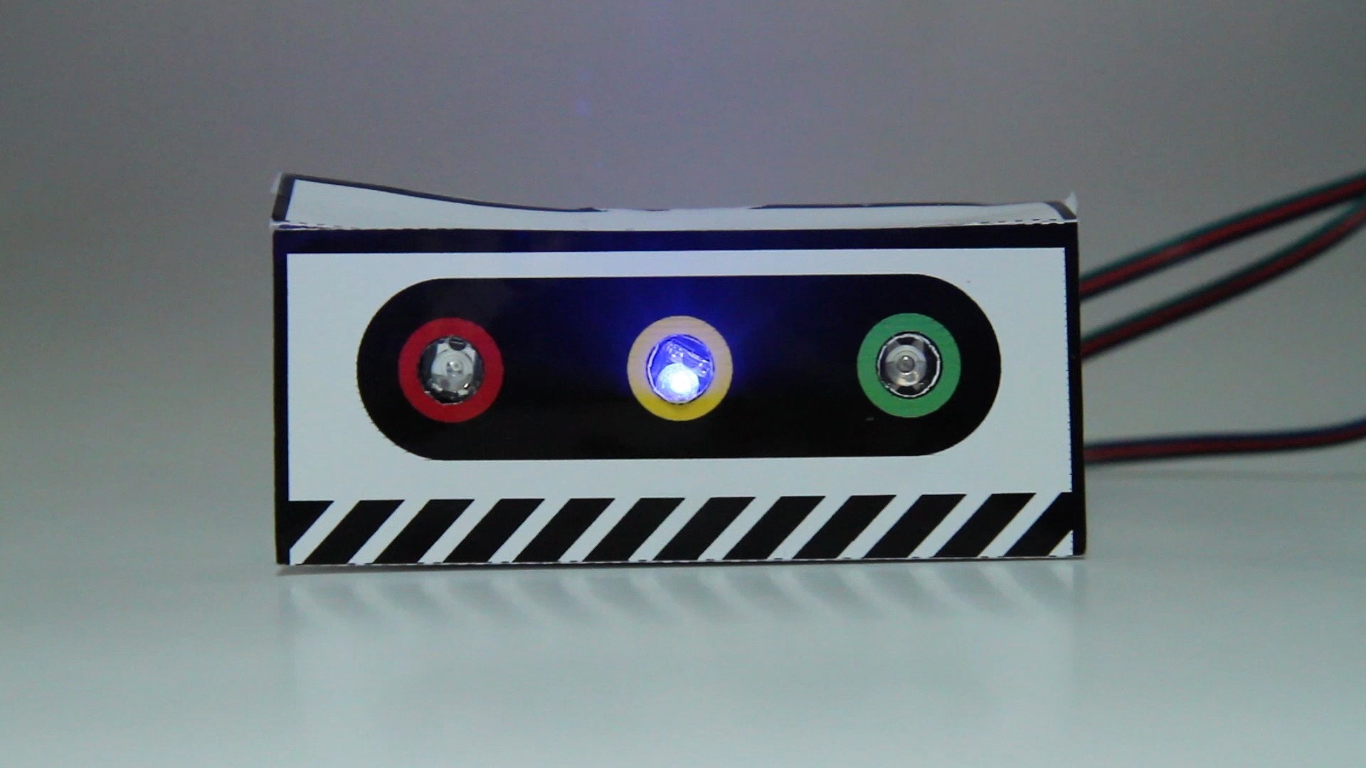 04 交通指示灯|循环嵌套与局部变量|mixly图形化编程|Arduino轻松学