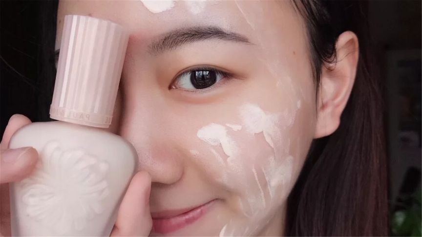 强推国货卡姿兰隔离防晒,上脸清爽质地超水润,让你轻松一整夏!