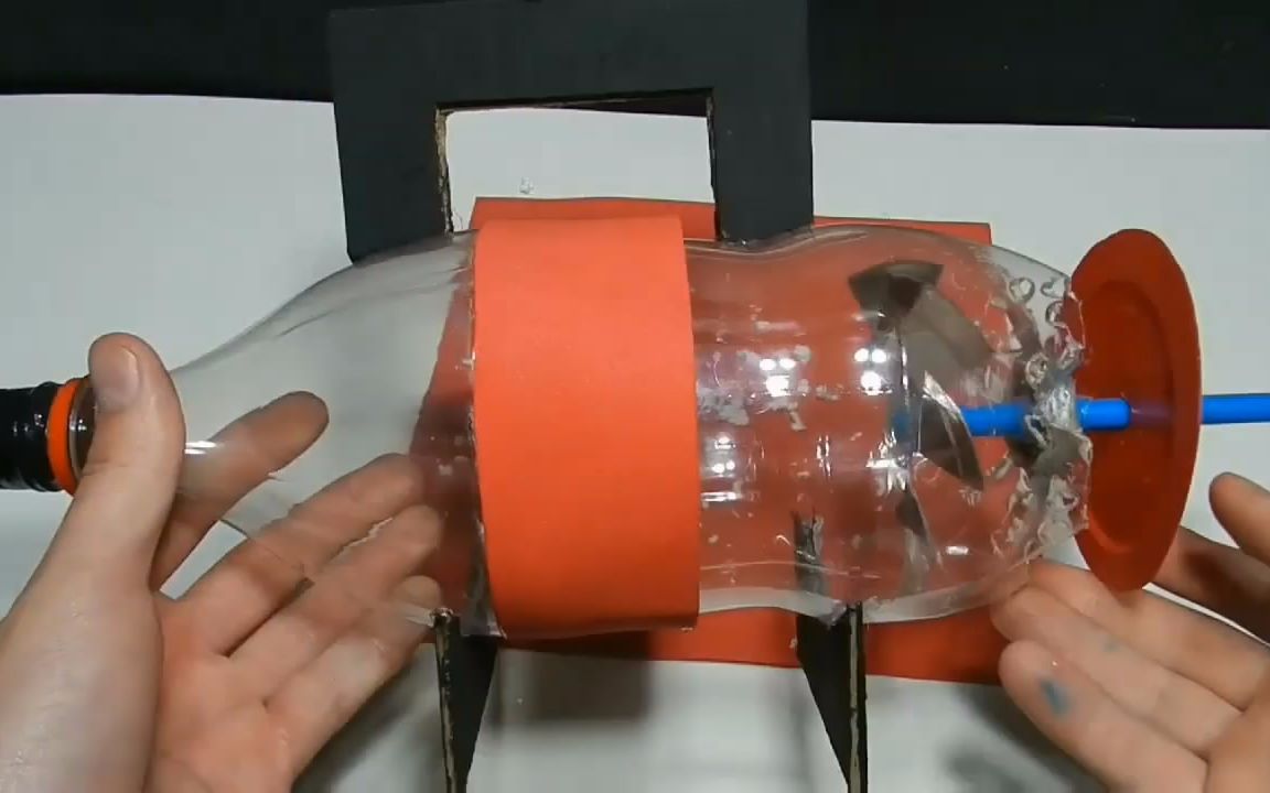 如何用塑料瓶制作吸尘器,按照步骤学习,看一遍就学会了!