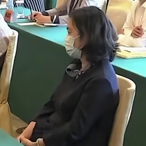 华漂亮的许安旋 