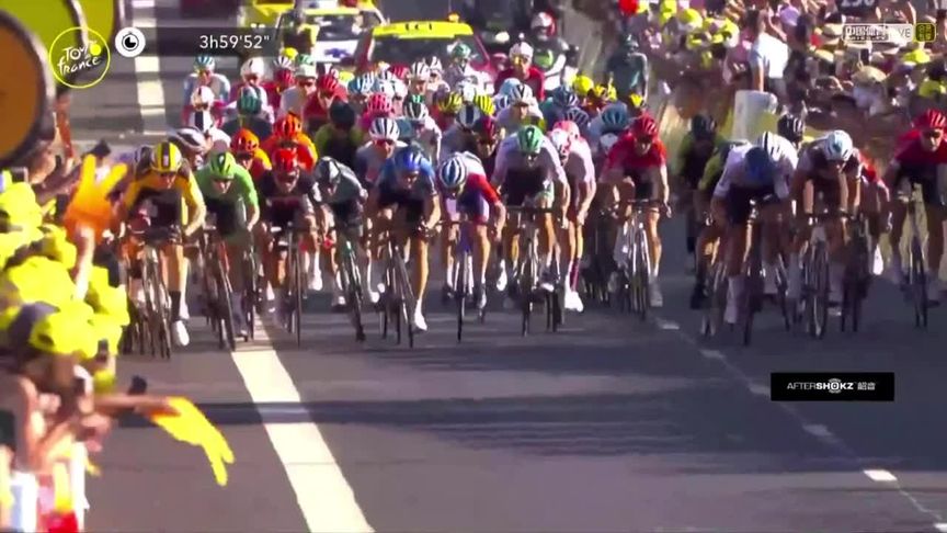 环法第十一赛段,最精彩的冲刺场面!#环法 #闪电自行车