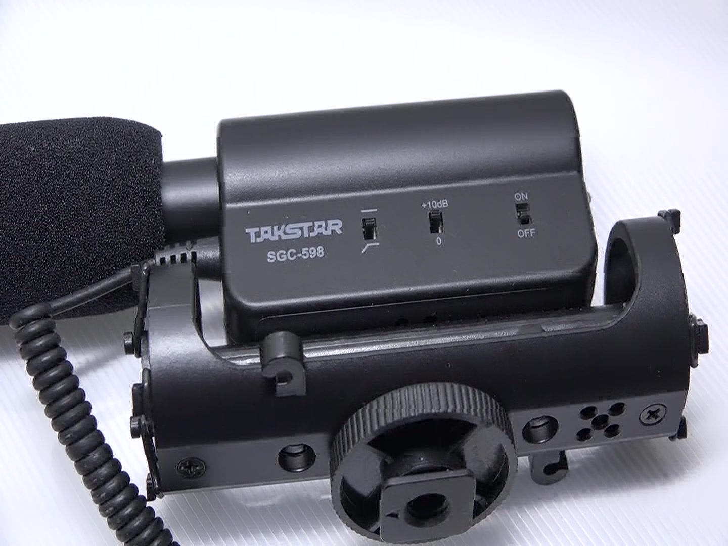 TAKSTAR SGC598 得胜SGC 枪式话筒的外观