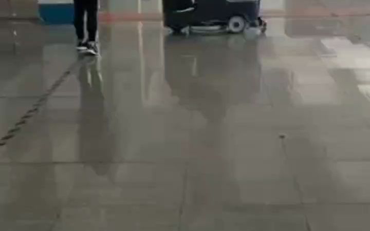 龙岩驾驶式洗地机工厂车间电动洗地机商场物业超市商用拖地机 rac...