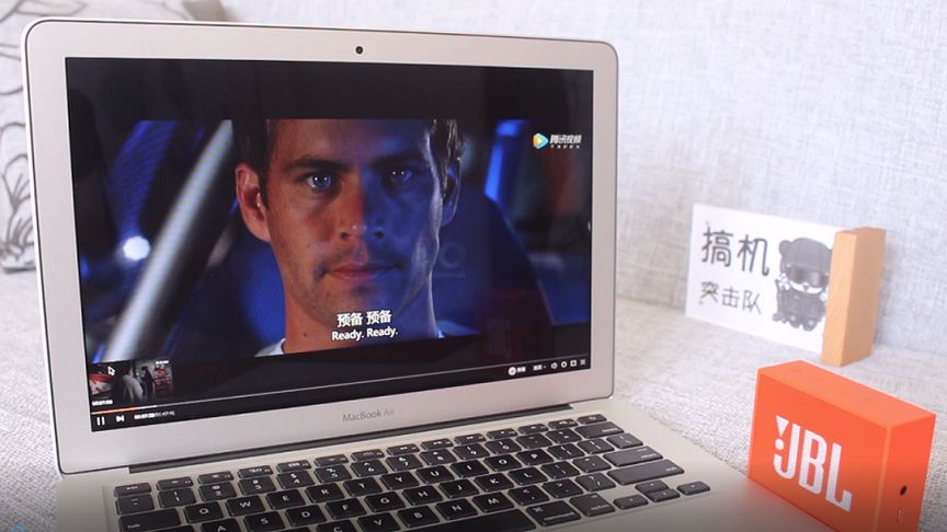 为什么不能用笔记本看电影,这差距太大了