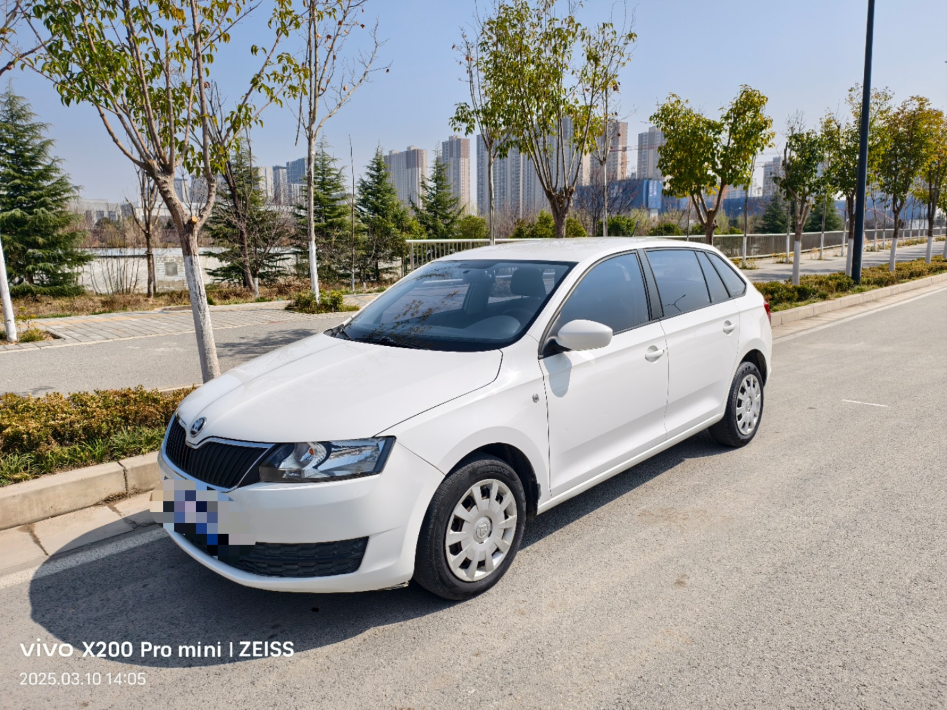 普通的一天,继续淘车,收两台自动挡代步工具。大众捷达,斯柯达昕动,都...