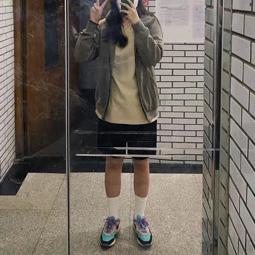璐璐爱吃肉xl 