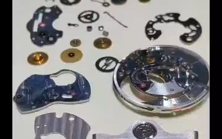维修一块卡地亚手表,拆解过程
